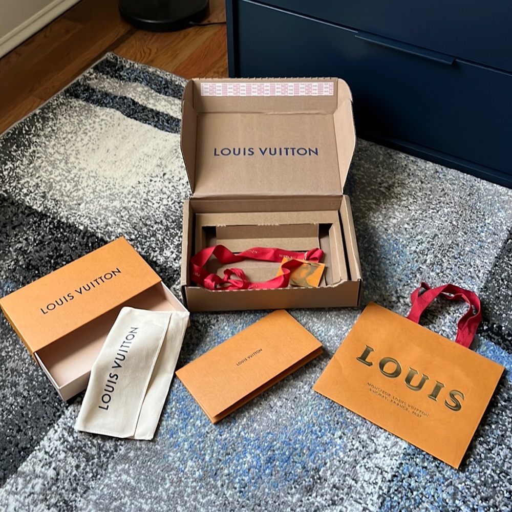 Louis Vuitton Set Of Wallet Gift Boxes - Gem